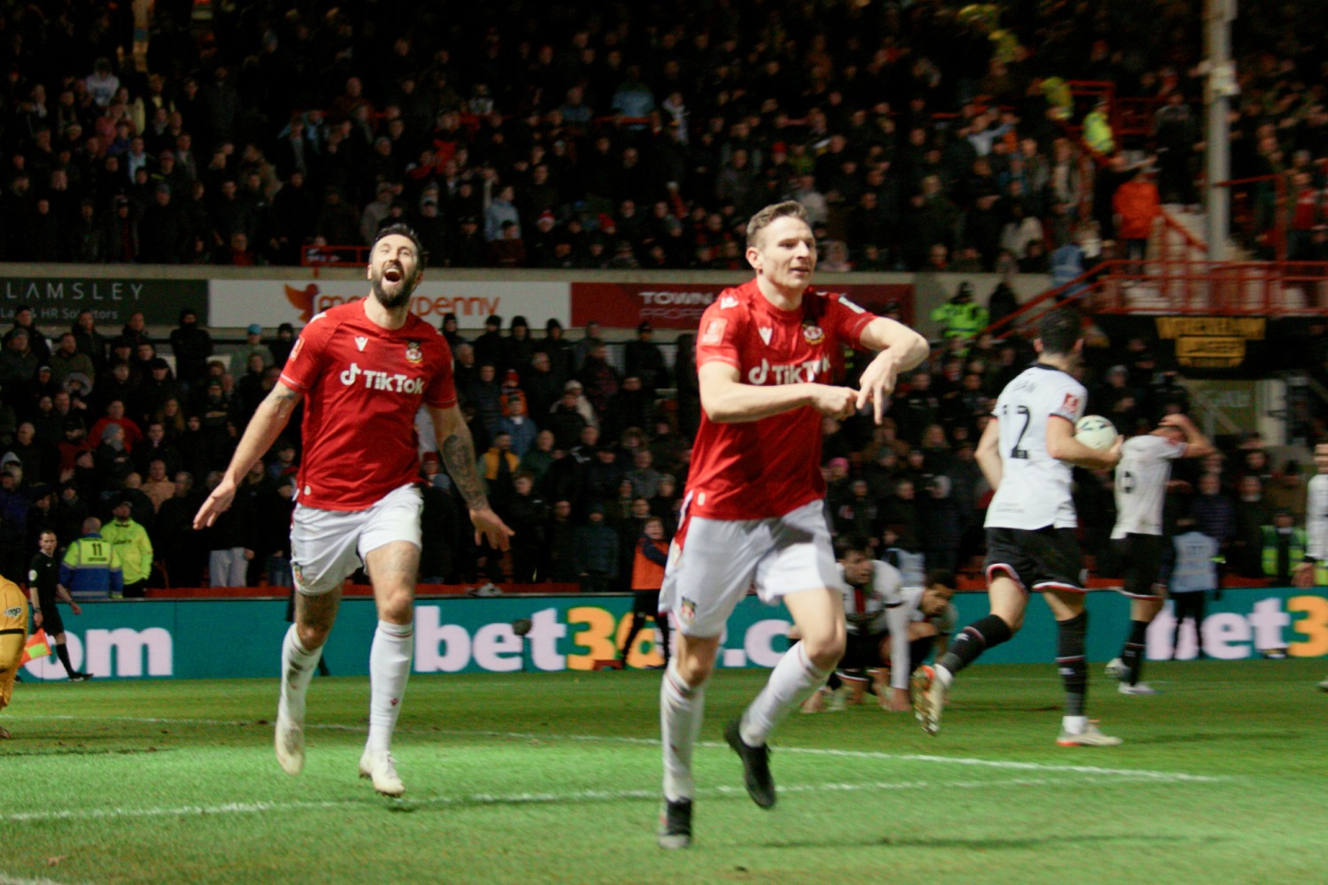 Sing When You Win - The inside story behind Welcome to Wrexham